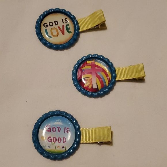 Yogi & Cecil's Boutique | Accessories | New God Is Bottlecap Clippy ...